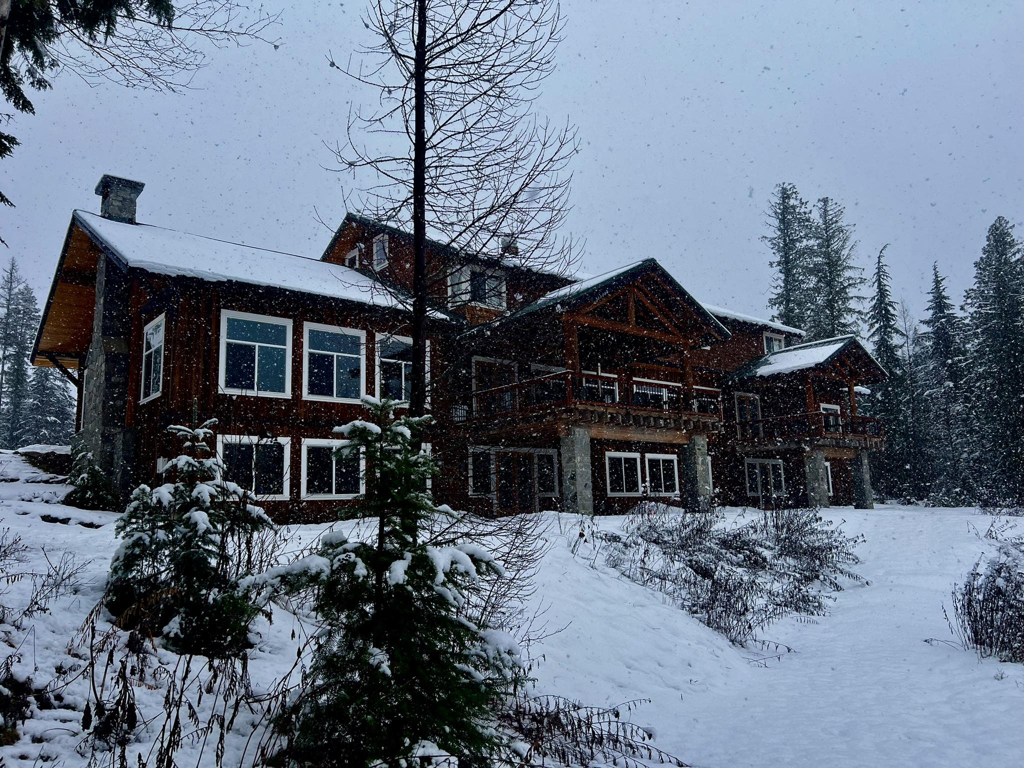 Sundance Mountain Lodge (Priest Lake) - Visit Sandpoint